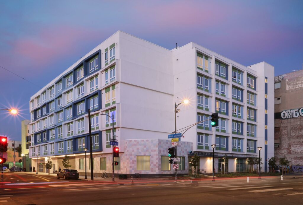 Modular Housing Debuts at 401 East 6th Street, Downtown Los Angeles