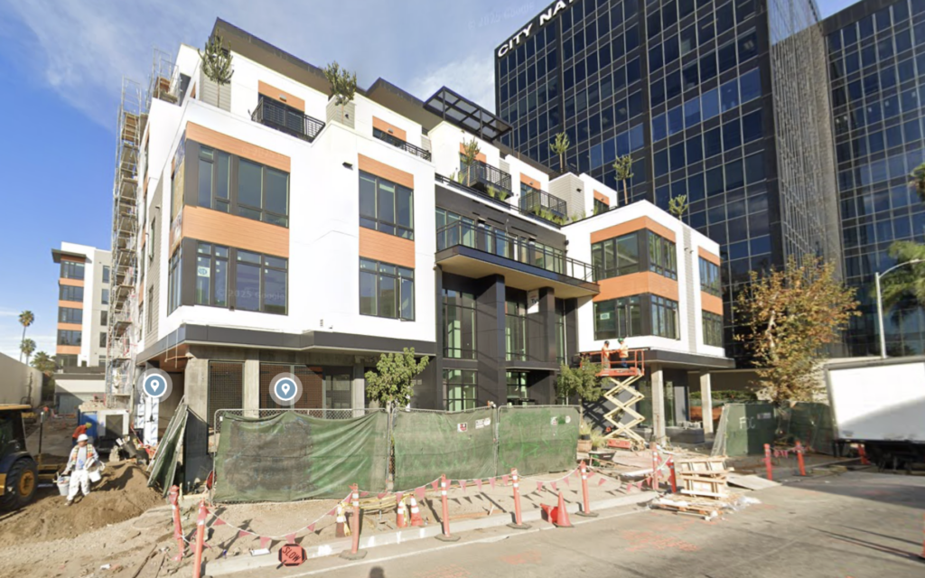 Senior Housing Units Available at 16161 Ventura Boulevard, Encino