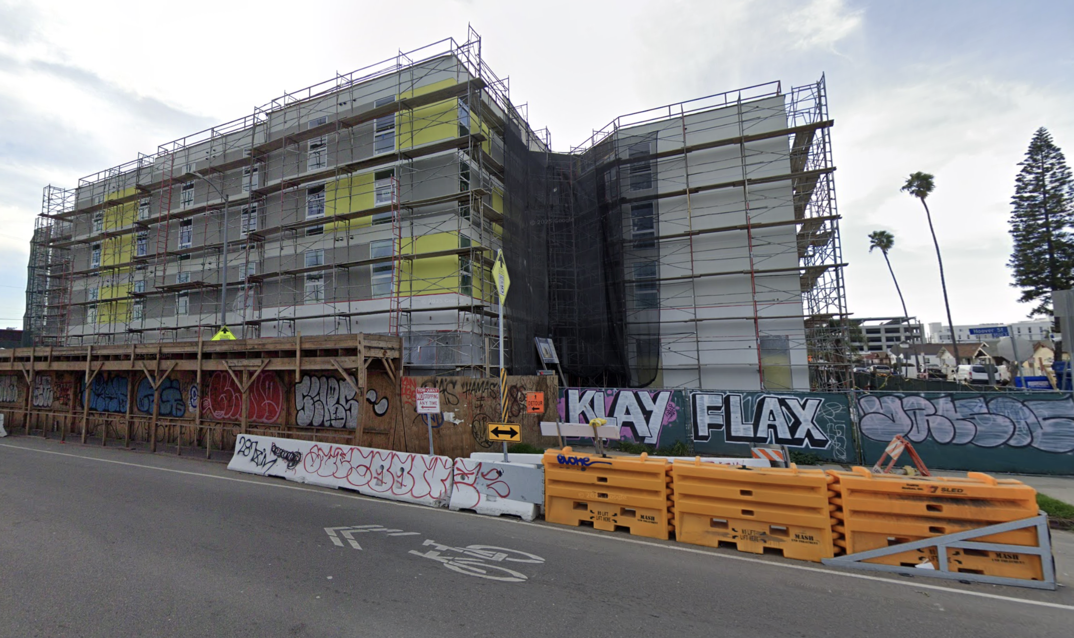 A Courtyard-Oriented Affordable Housing Complex Takes Shape at 800 West ...